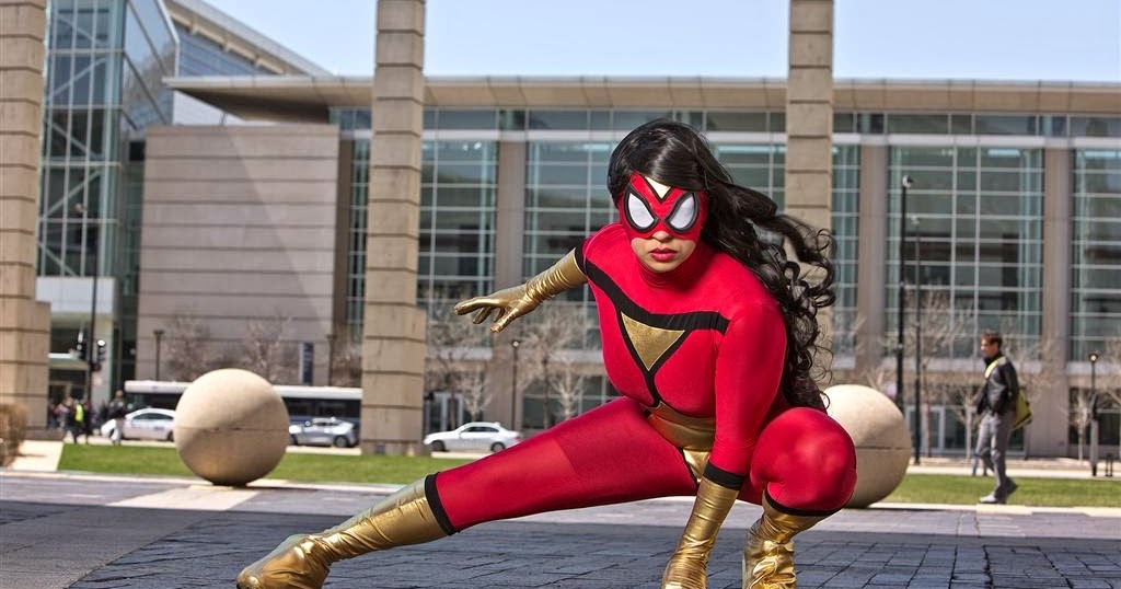 Cosplayers Canada: Spiderwoman at C2E2 2014
