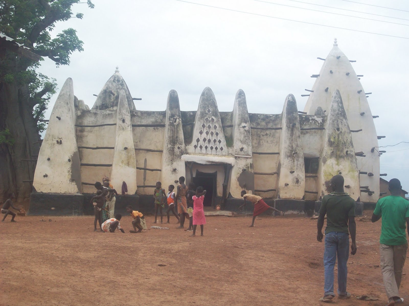 Central Press Newspaper: Ghana’s First Mosque Crumbling