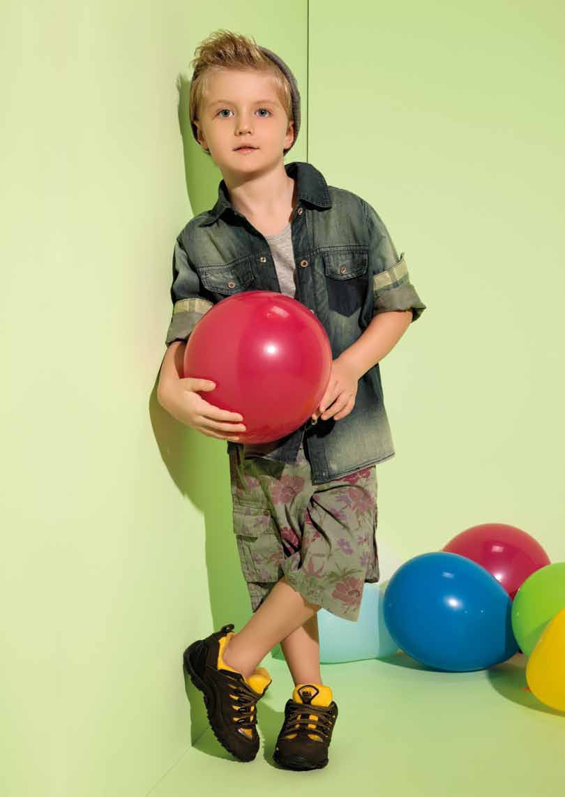 Lookers: Editorial Moda Infantil Revista Lançamentos