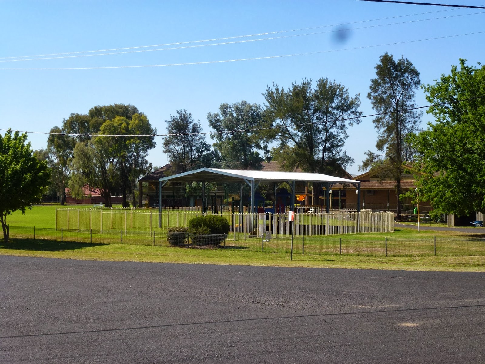 Our Aussie off grid heaven: Been away to Binnaway