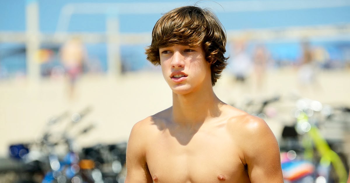 Sun Seekerz!: Cameron Dallas 1