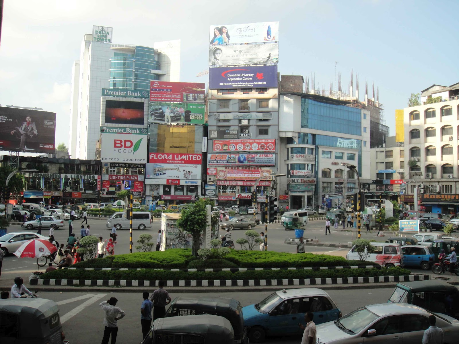 Stuff only: Gulshan 2 Circle