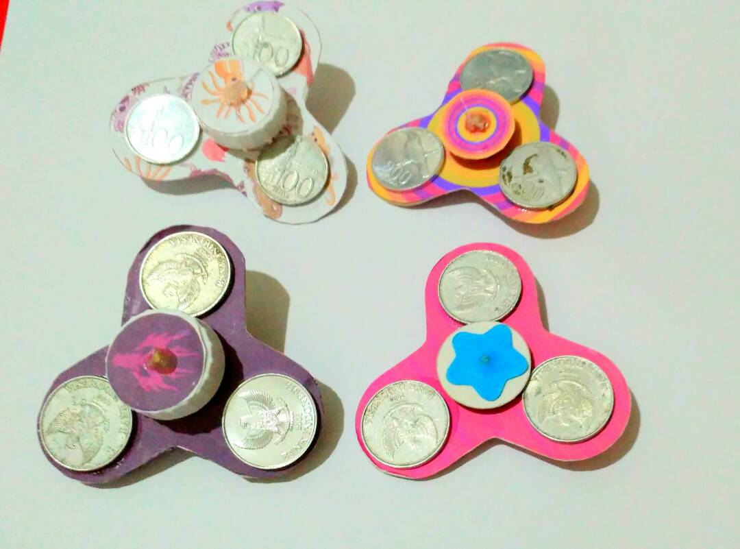 12 Template - DIY Paper Fidget Spinner