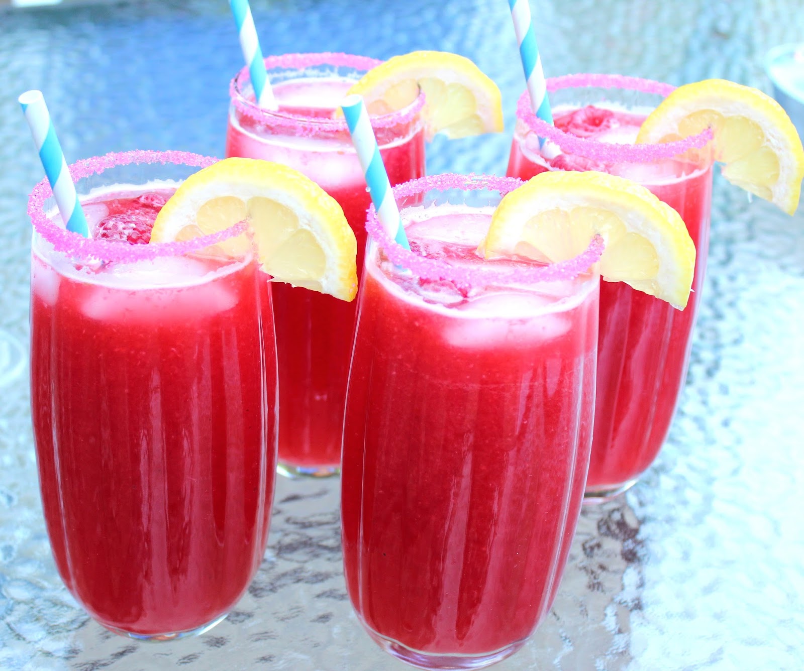 Hey, Mom! What's For Dinner?: Raspberry Lemonade