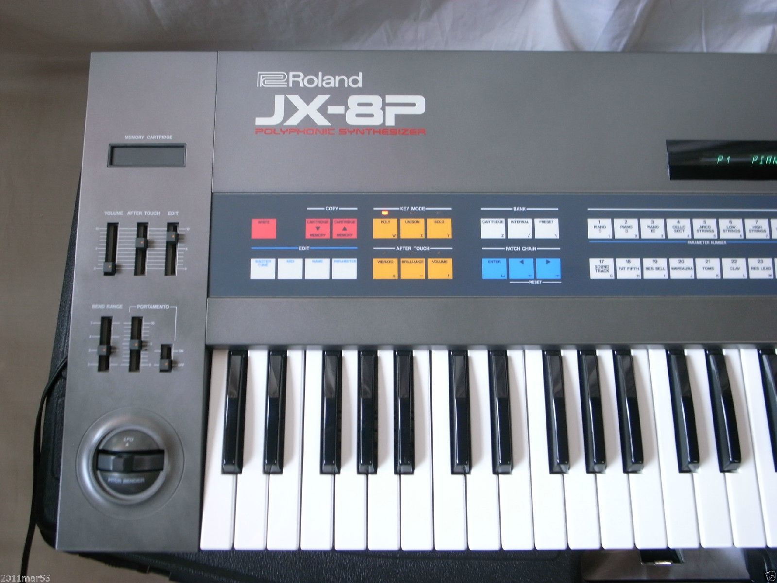 MATRIXSYNTH: Roland JX-8P POLYPHONIC SYNTHESIZER with Original Case SN ...