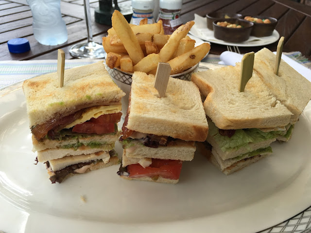 GREAT EATS HAWAII: LUNCH AT THE PENINSULA MANILA POOL