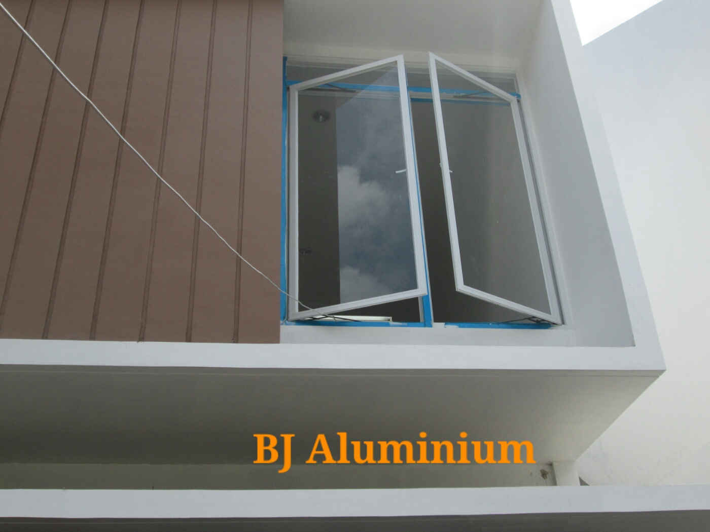 Jendela Kesmen Aluminium 081289092083 ~ BJ Aluminium