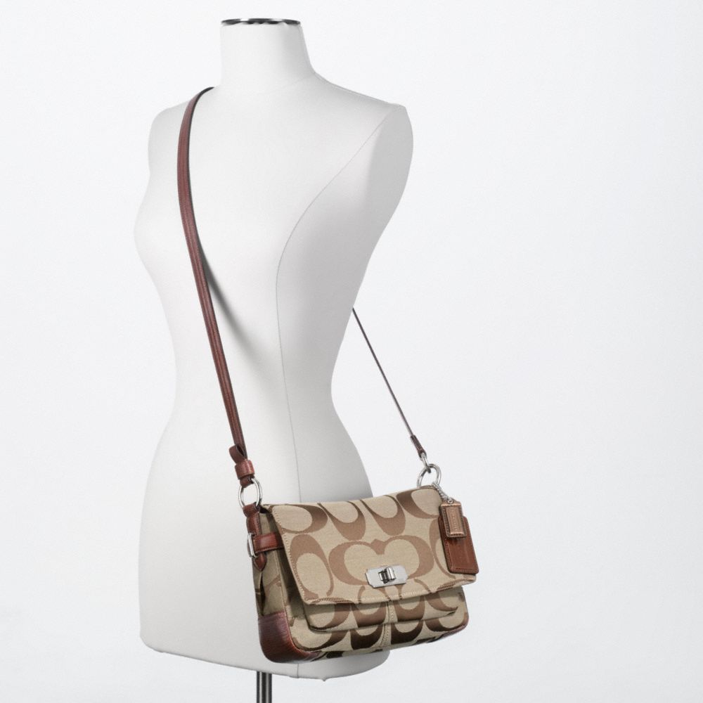 LiTTLE-KiOSK: Coach Chelsea Signature Flap #F17798