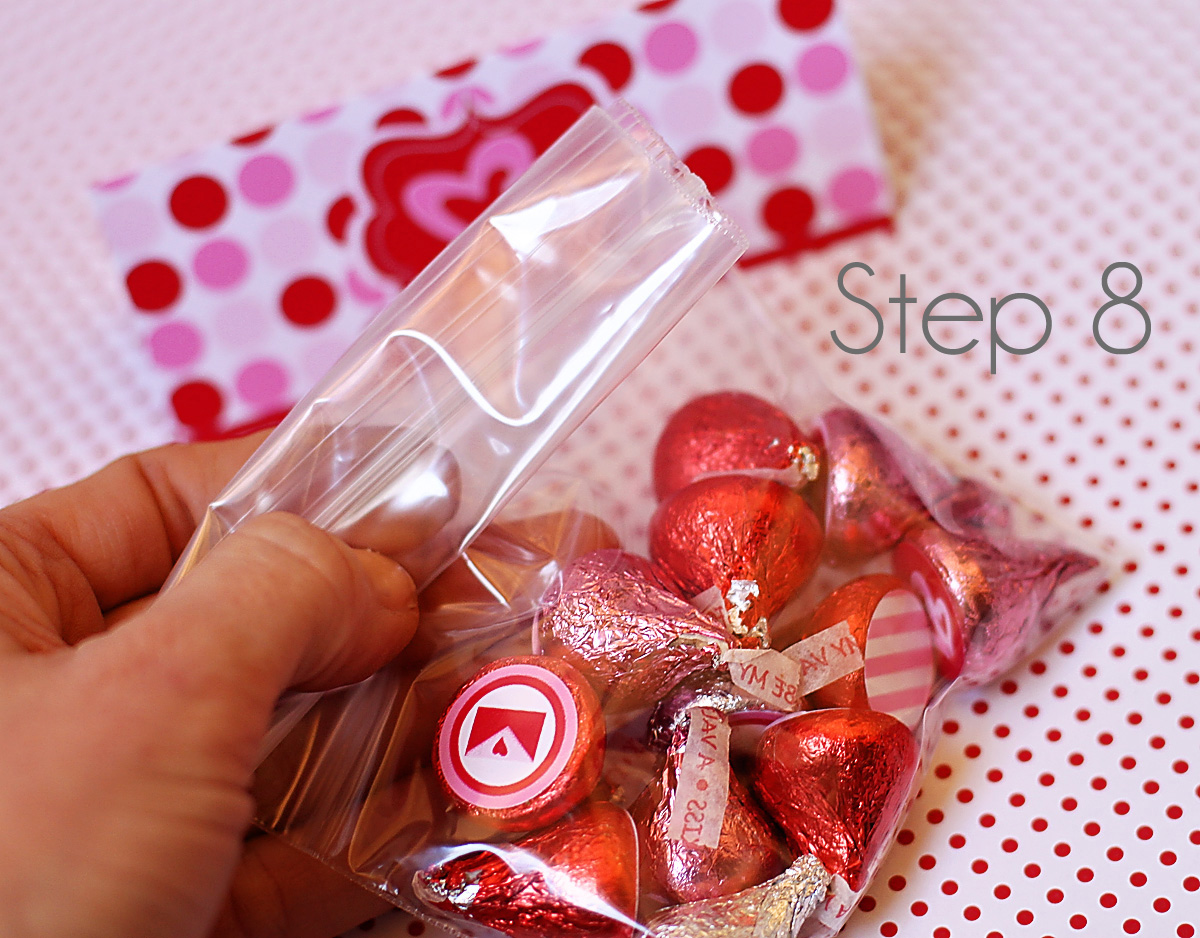 Amanda's Parties To Go: FREEBIE Valentines Hershey Kiss Stickers