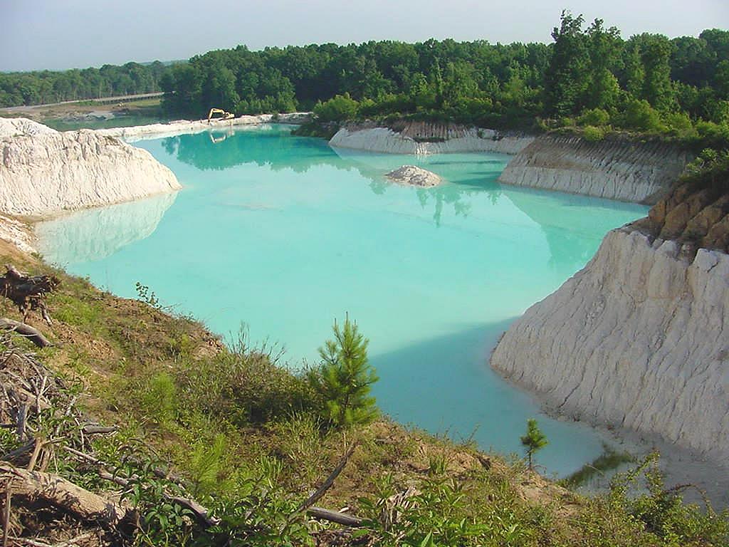 IMAGES OF OUR PAST - OLD KAOLIN PIT - U.S. HIGHWAY 441 AT BIG SANDY ...