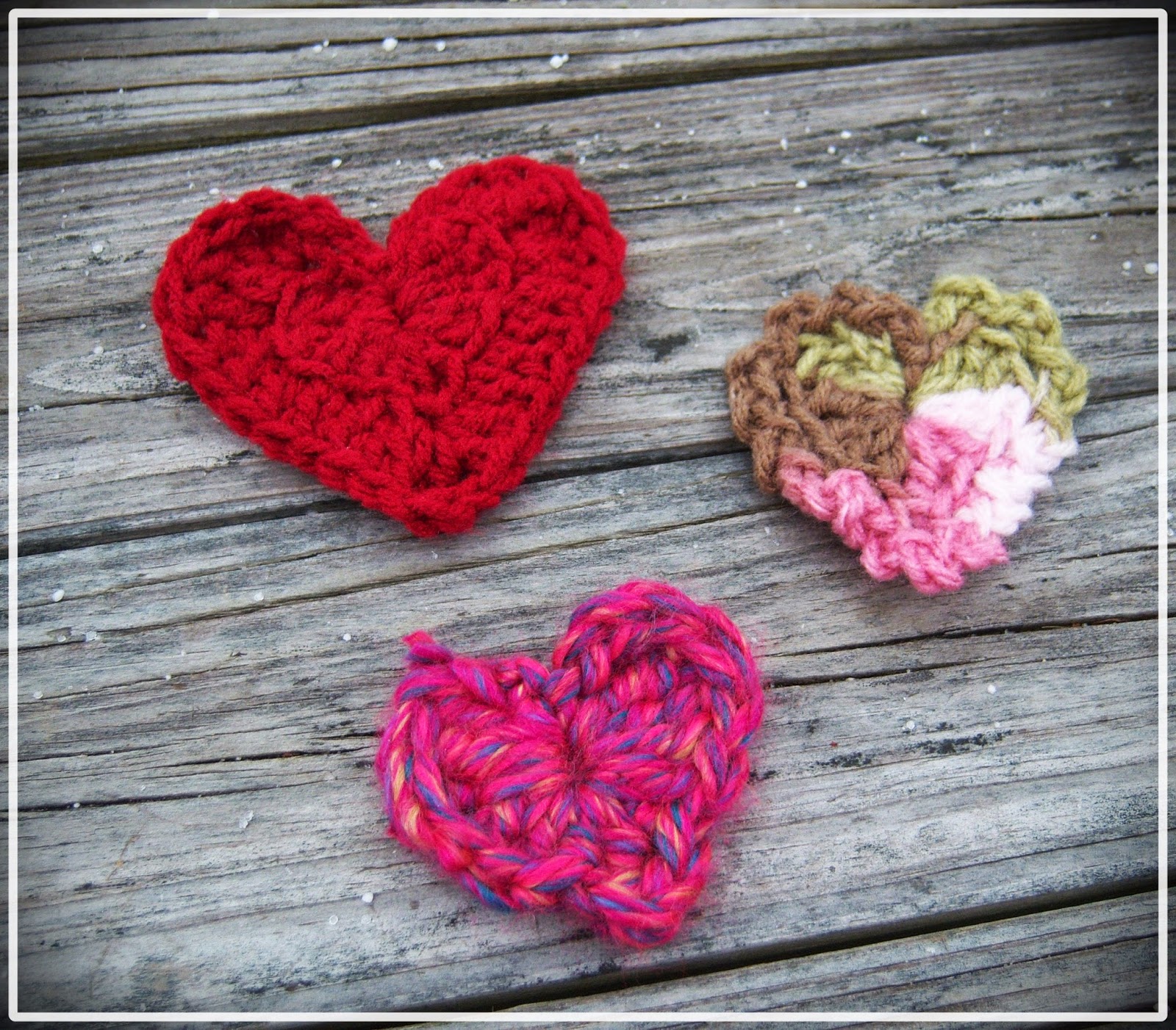 Shoregirl's Creations: Crocheted Heart Magnets