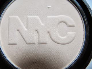 Undercover Unicorns: Review: NYC Smooth Skin pressed powder and cover ...