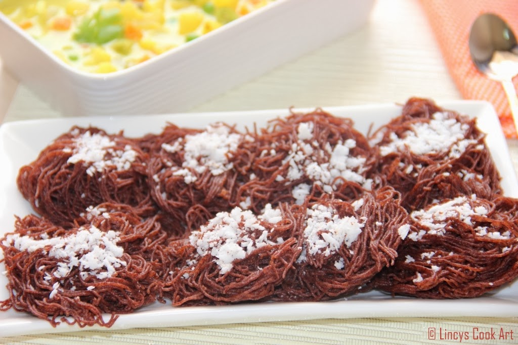 Ragi Idiyappam/ Finger Millet String hoppers/ Ragi Nool Puttu ...