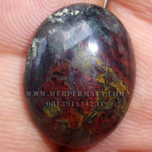 Merah Batu Permata: Batu Badar Besi Pancawarna