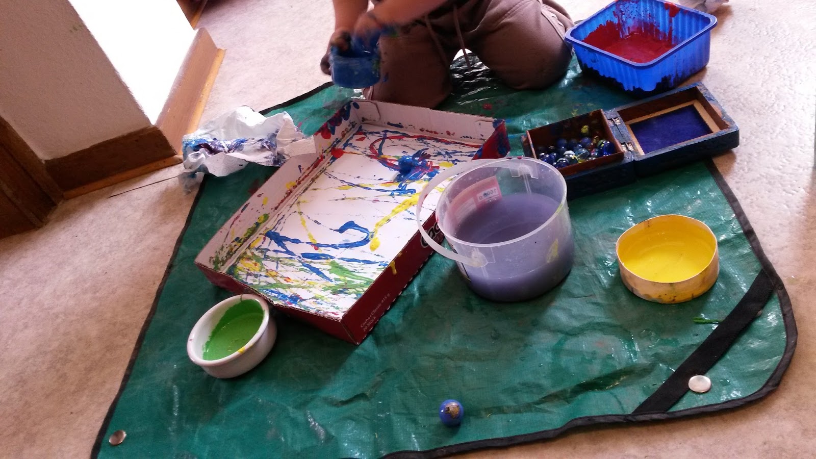 Zange und Hammer: Murmelbilder