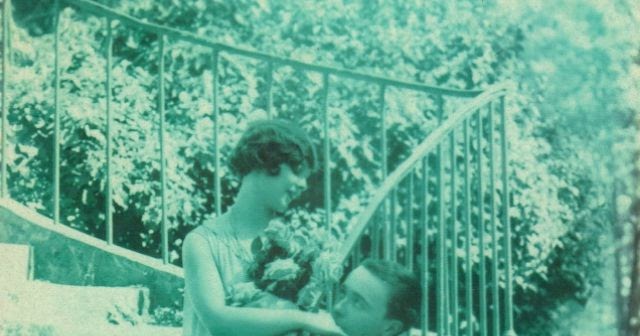Robert and Raymonde: Vintage Romantic Postcards Reveal a Beautiful Love ...