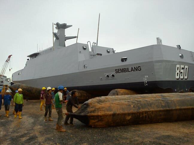 DEFENSE STUDIES: Dua Kapal Patroli Cepat Jenis PC-43 Perkuat Jajaran TNI AL