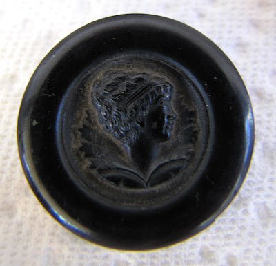 Vintage Connections: Missouri State Button Society Annual Show & Buttons!
