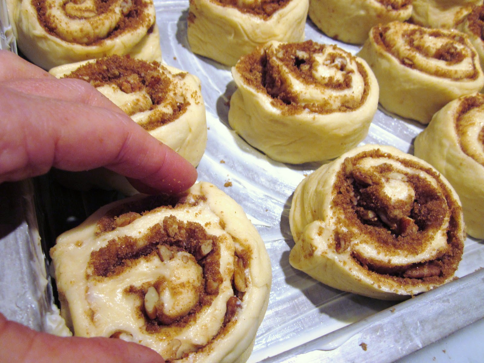 Make Mud Pies: Honey Buns