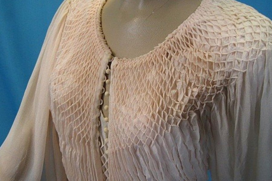 Southern Matriarch: Luxurious Vintage Smocking