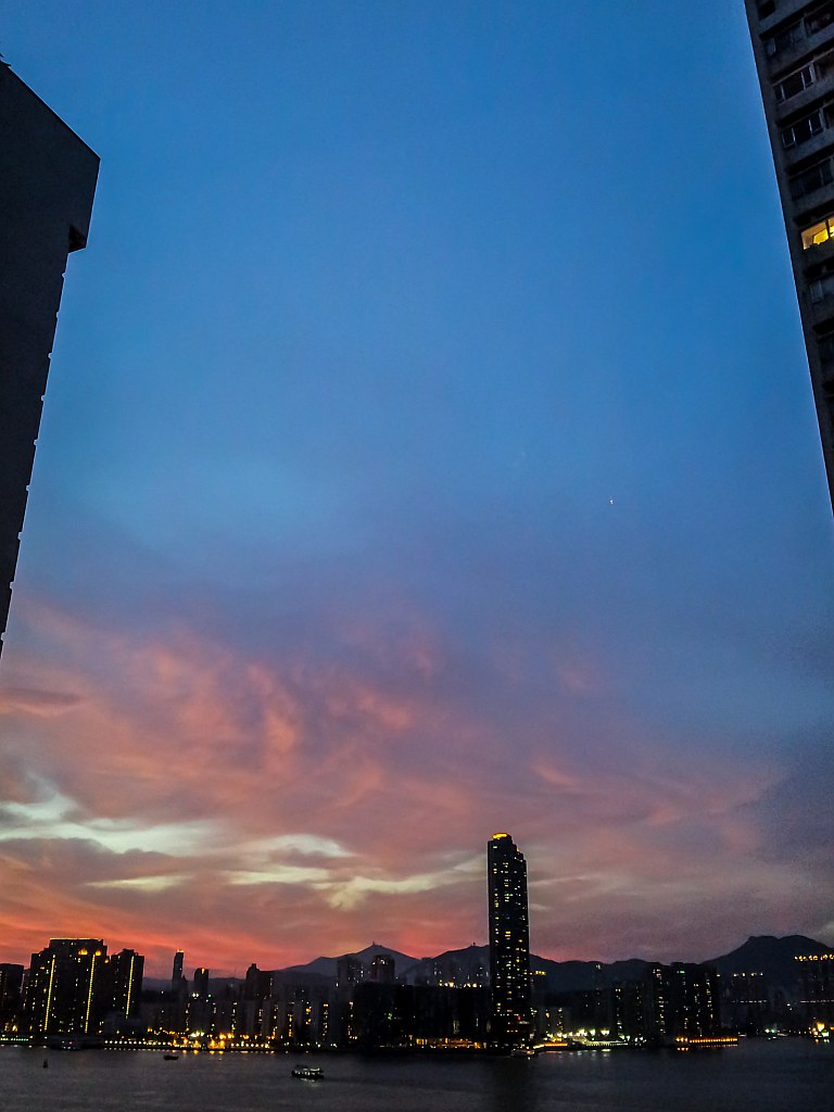 Locky's English Playground: Science: Why Is The Sky Blue? Tyndall ...