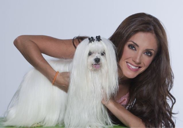 ☆Anahi Daily Ro☆: Any con el perrito