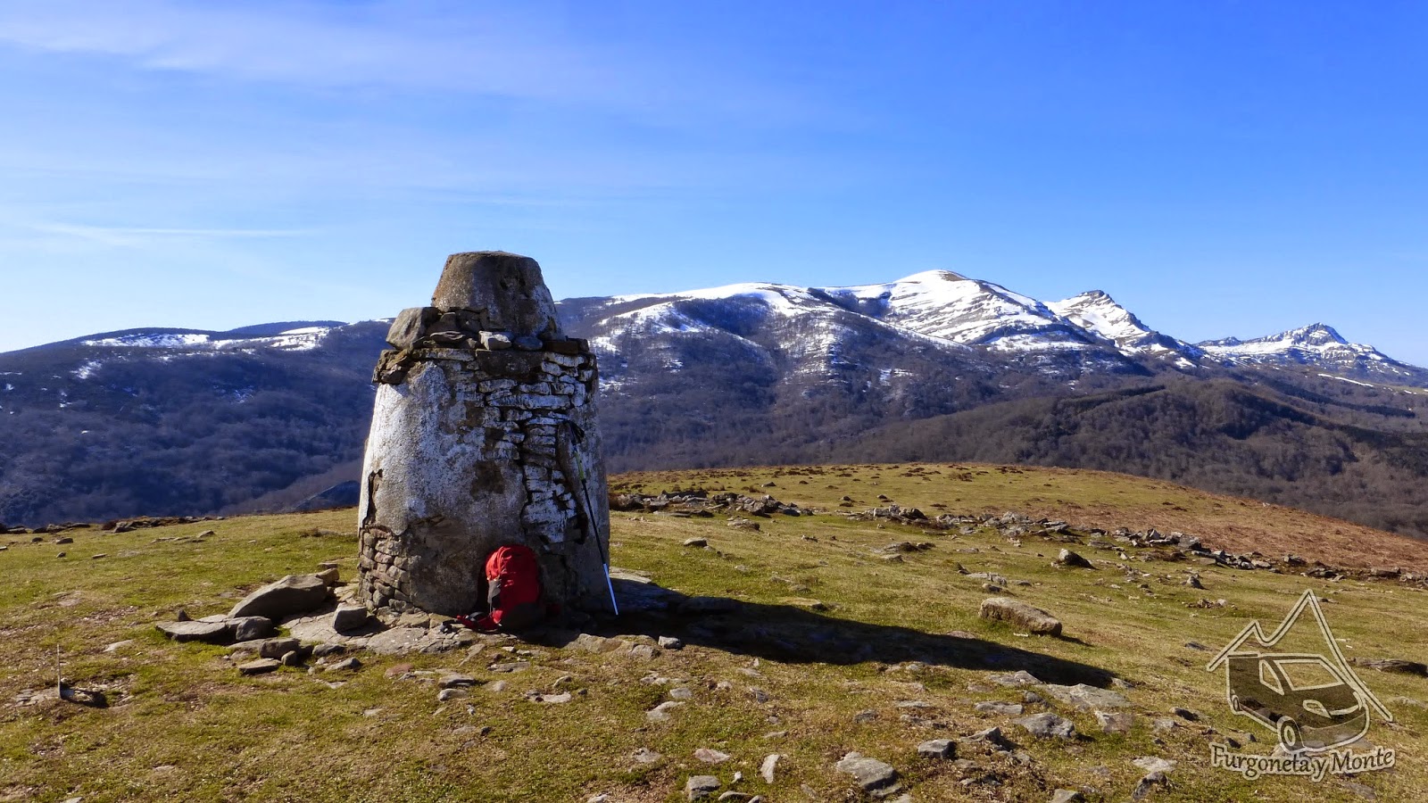Oketa desde los embalses del Gorbea