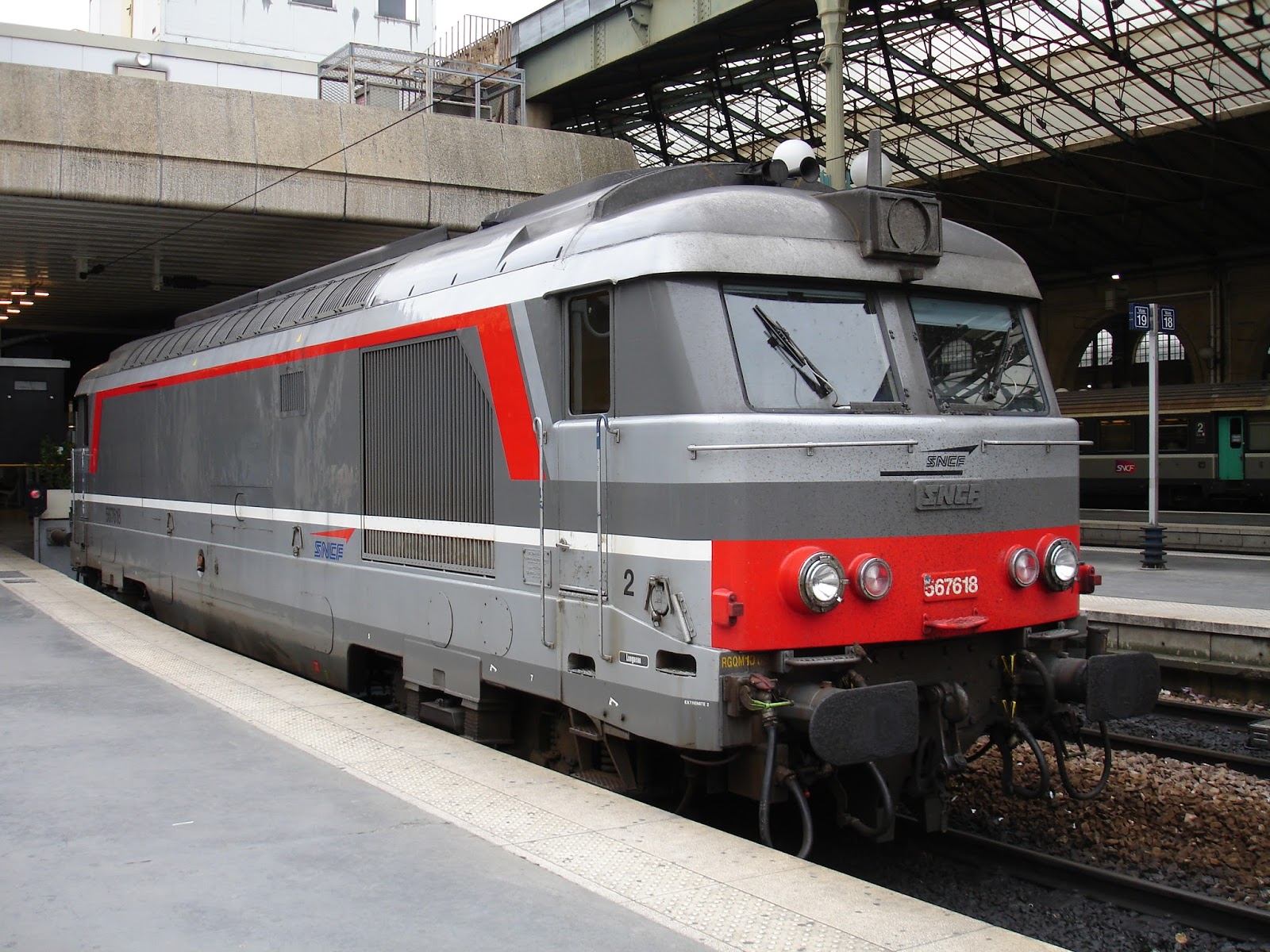 LA PASSION DU TRAIN: BB 67000-67400 archives suite par JM et C JOAN