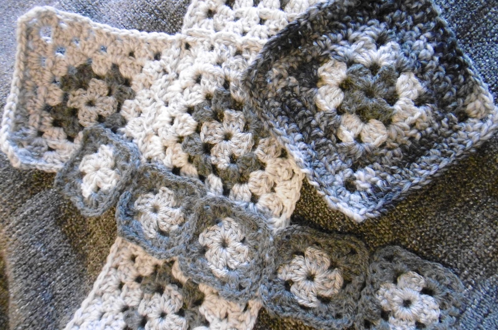 Susan Pinner: BUSY BUSY BUSY....GREY CROCHET and lots of Decorating