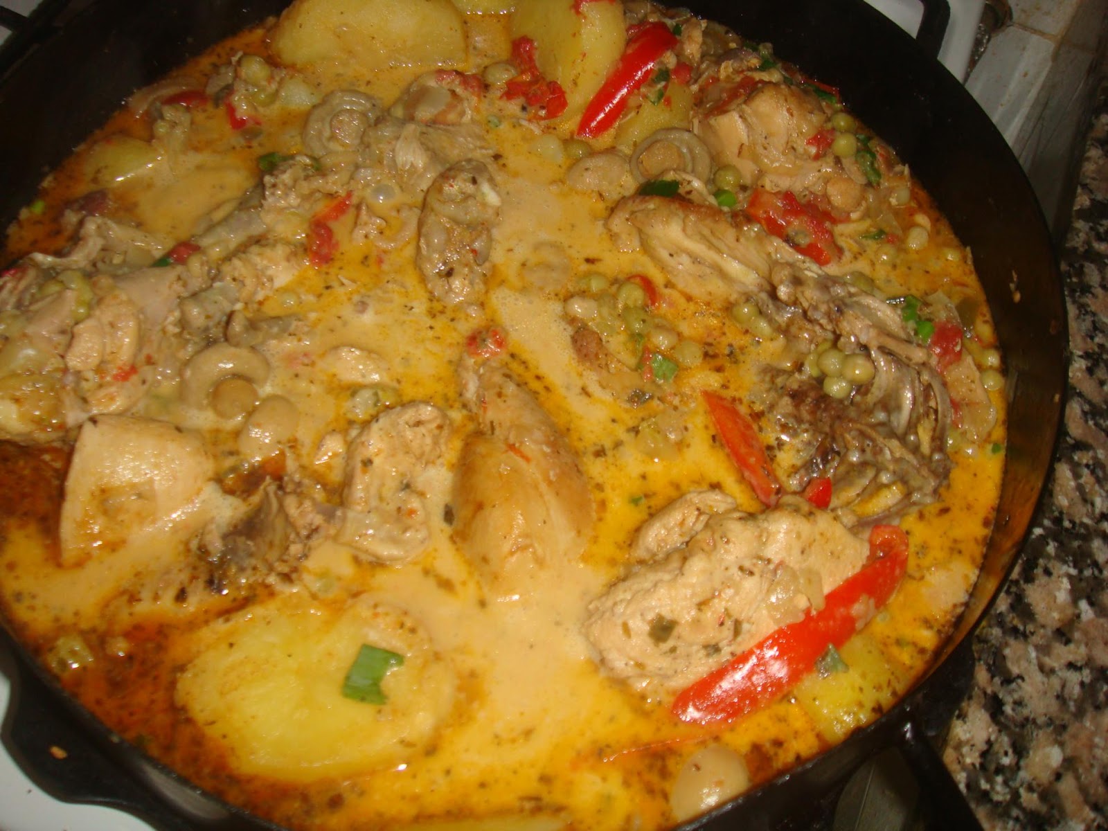 RECETAS Y ALGO MAS: POLLO AL DISCO CON CREMA Y CHAMPIGNONES