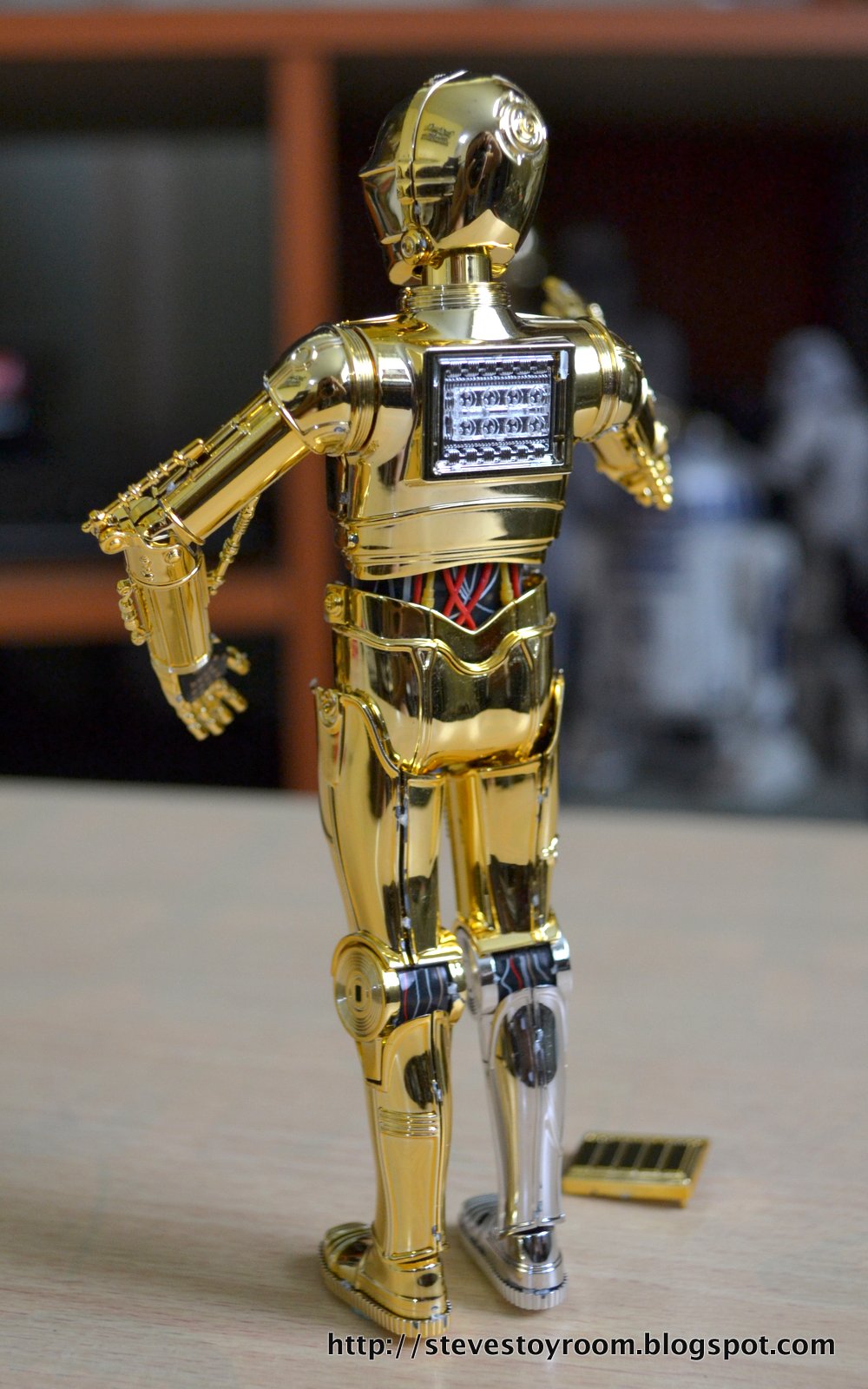 Steve's Toy Room: Bandai 6" C3PO Model Kit Review