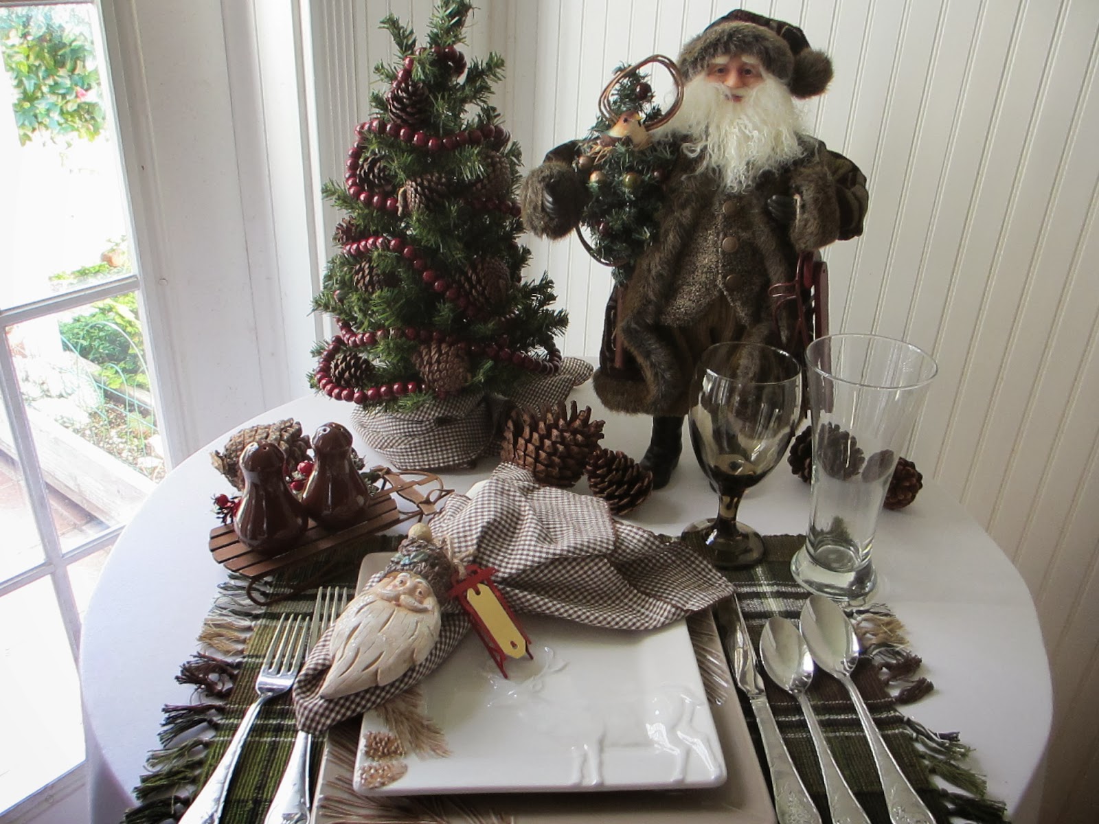 Table for One: Woodland Santa Table for One
