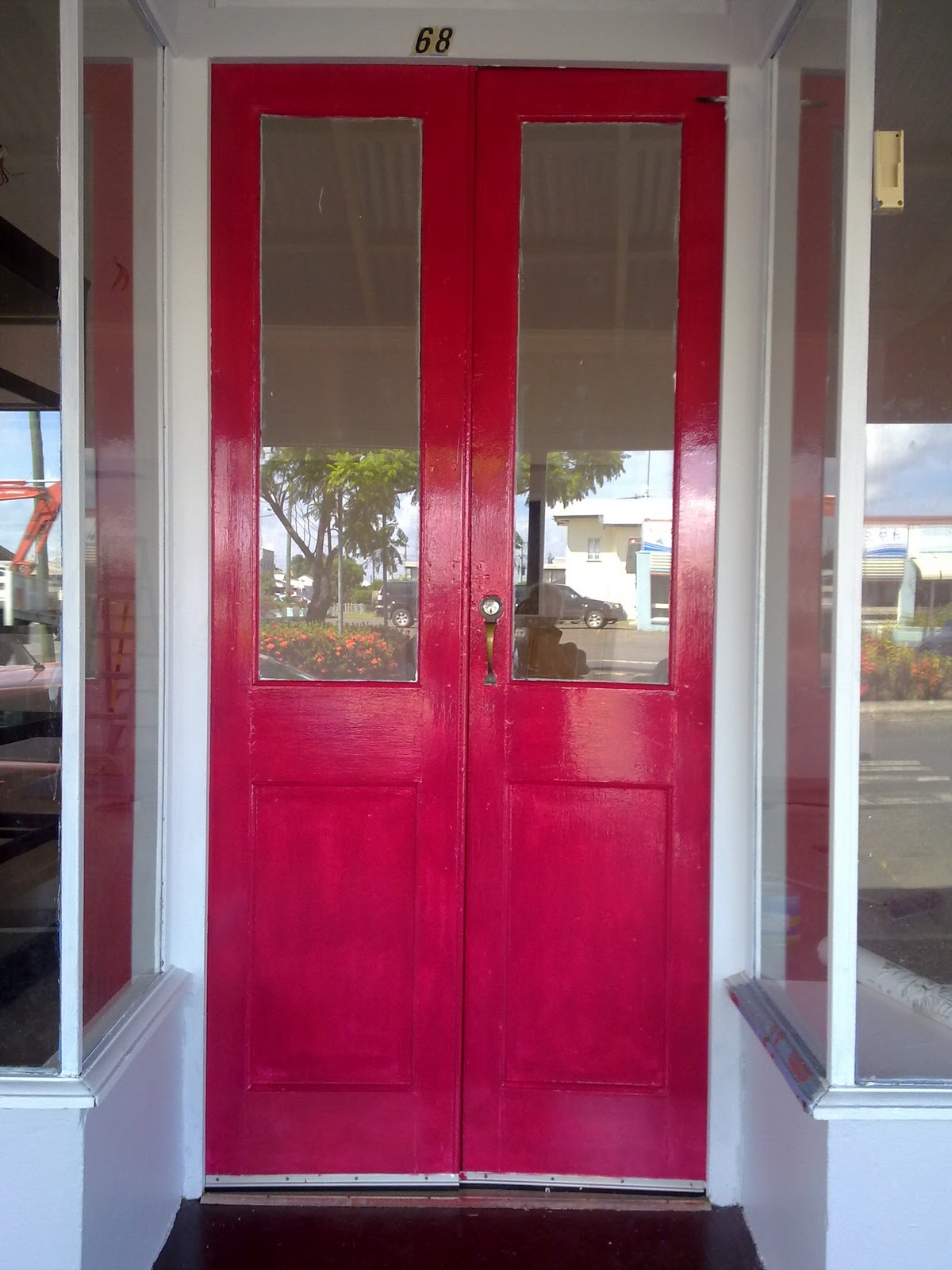Beautiful Interiors and 18th Century Style: Raspberry Doors, Exquisite ...