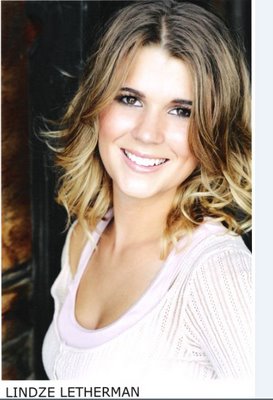 Lindze Letherman - Galeria Fotografica MECE VIDEOS