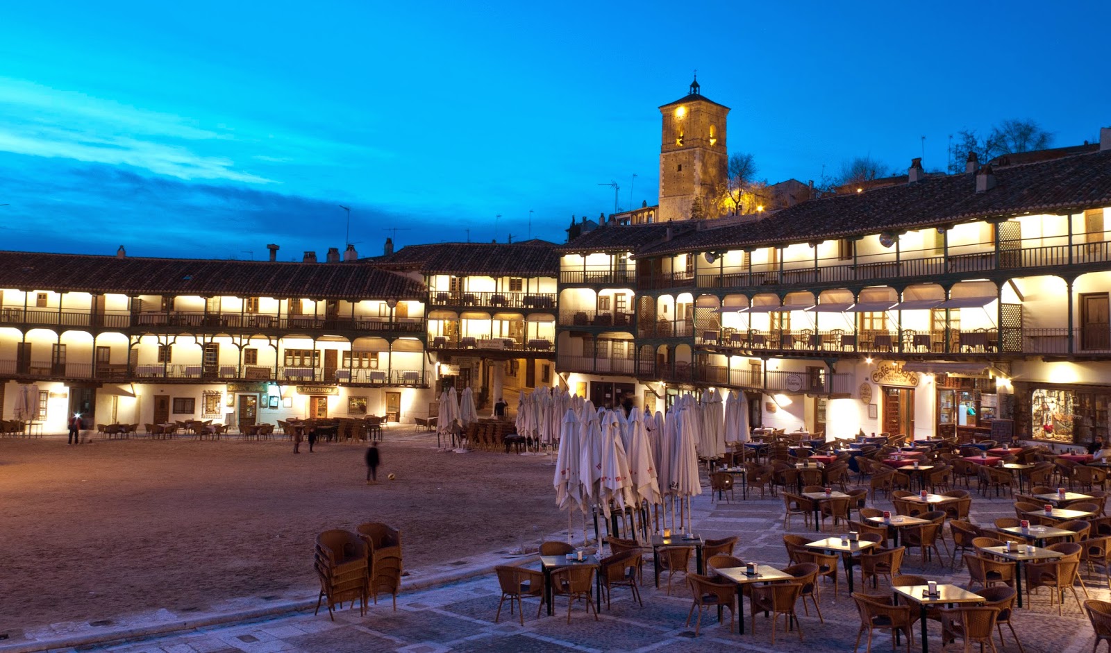 Instantes, fotos de Sebastián Navarrete: Plaza mayor de Chinchón, Madrid