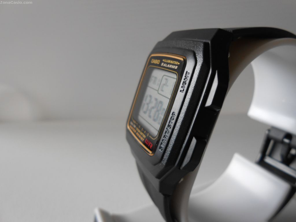 Zona Casio: Prueba: Casio F-201, el modelo más completo de la serie F