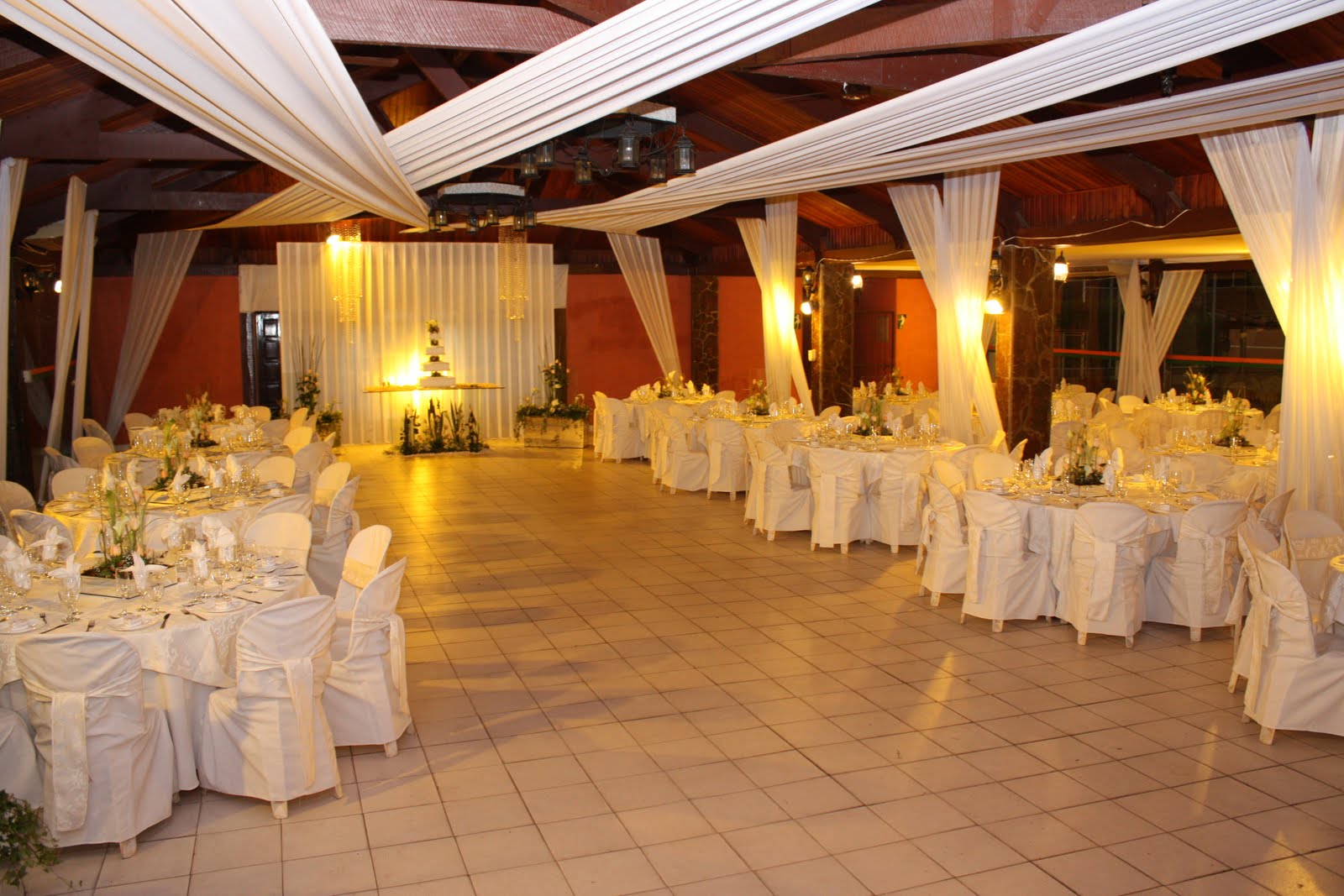 Decoración de techos con telas - Imagui