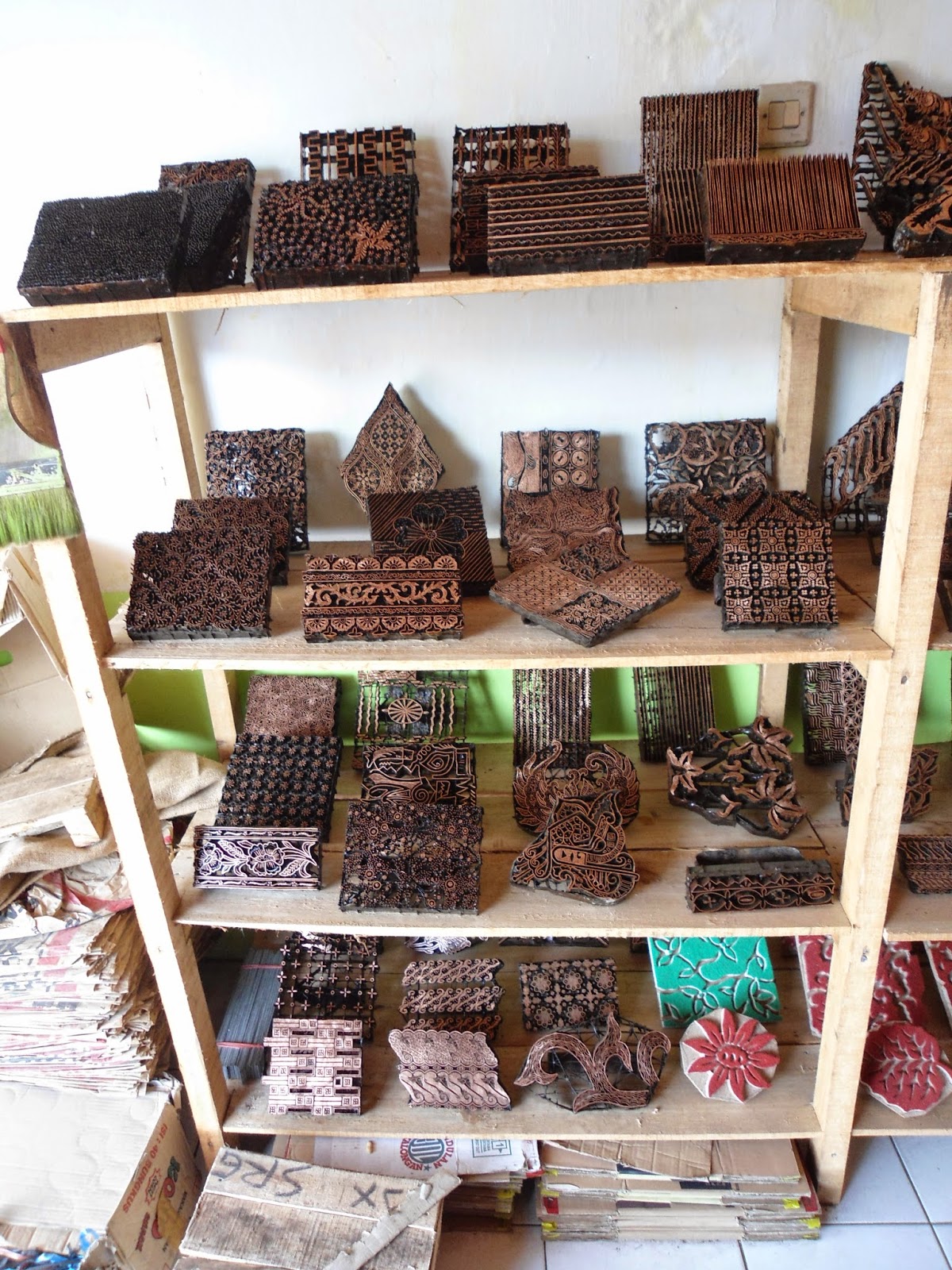 Batik SABRINA Pekalongan: CANTING CAP DAN PROSES PEMBUATANNYA