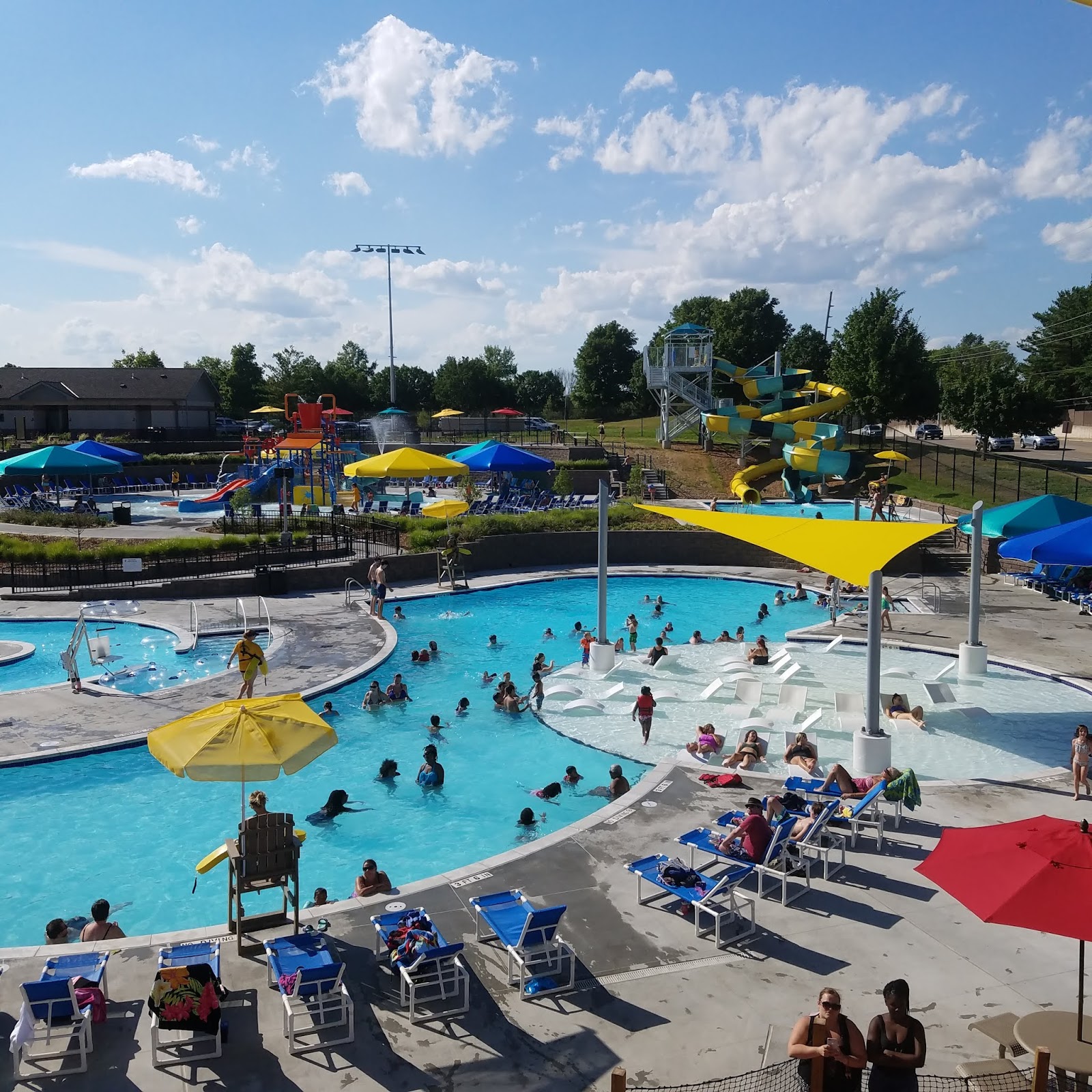 Play St. Louis: Wapelhorst Aquatic Facility, St. Charles