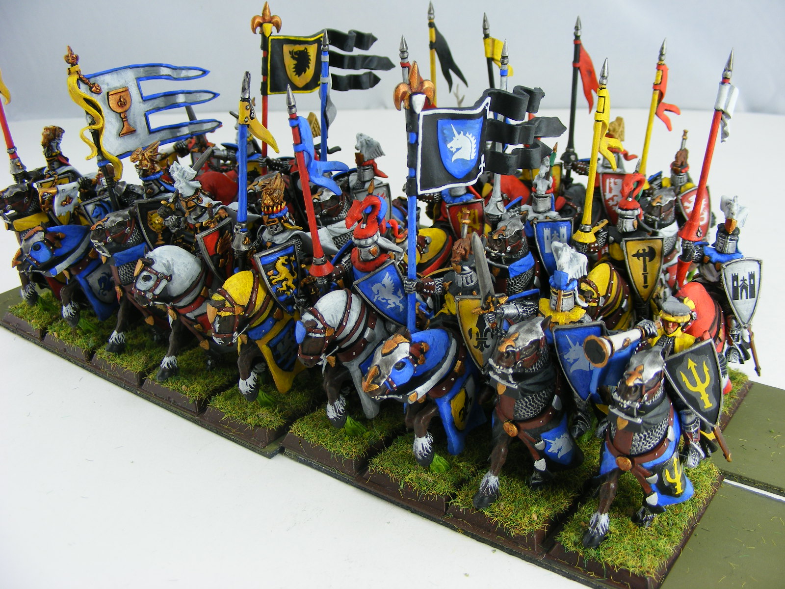 Evil Bob's Miniature Painting: Warhammer Bretonnian Army Finished