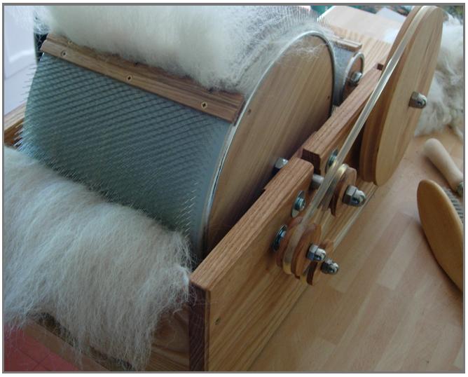 FELTING matters... : Drum Carding ALPACA...
