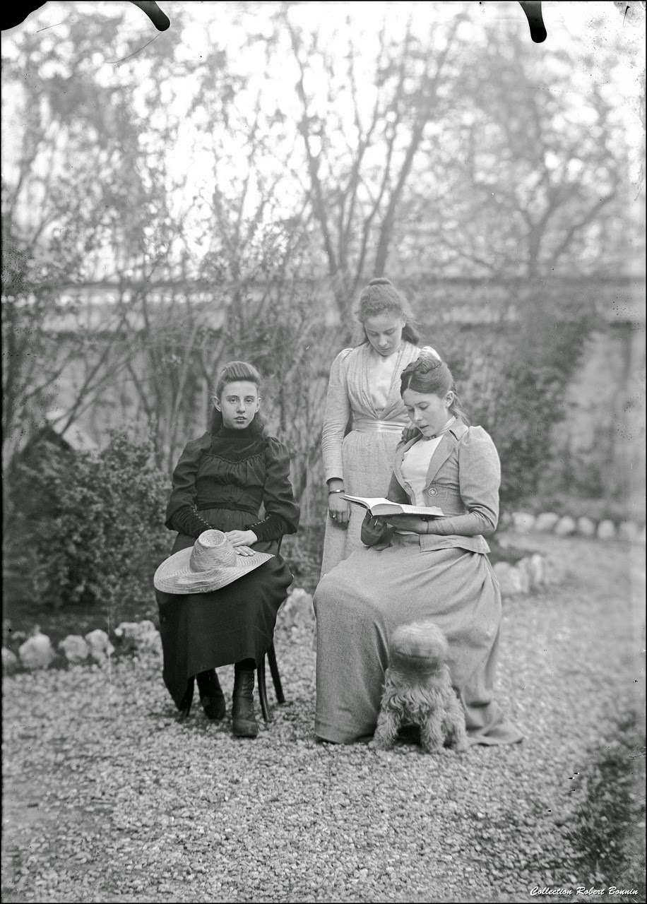 Interesting Vintage Photographs of Daily Life in Europe Before the ...