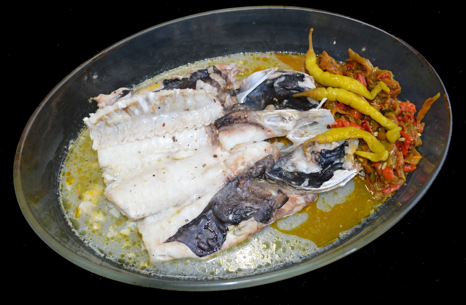 LA COCINA PLURAL: COGOTE DE MERLUZA CON PIPERRADA