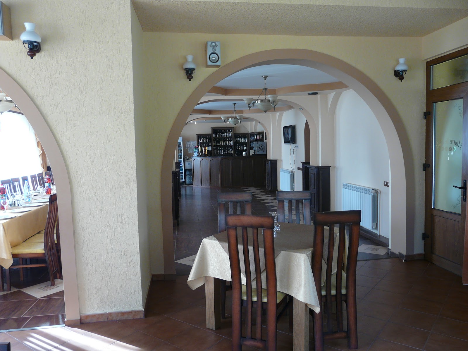 plecat de acasă: Pensiunea Floare de Crin- minunea turistică din Pojorâta