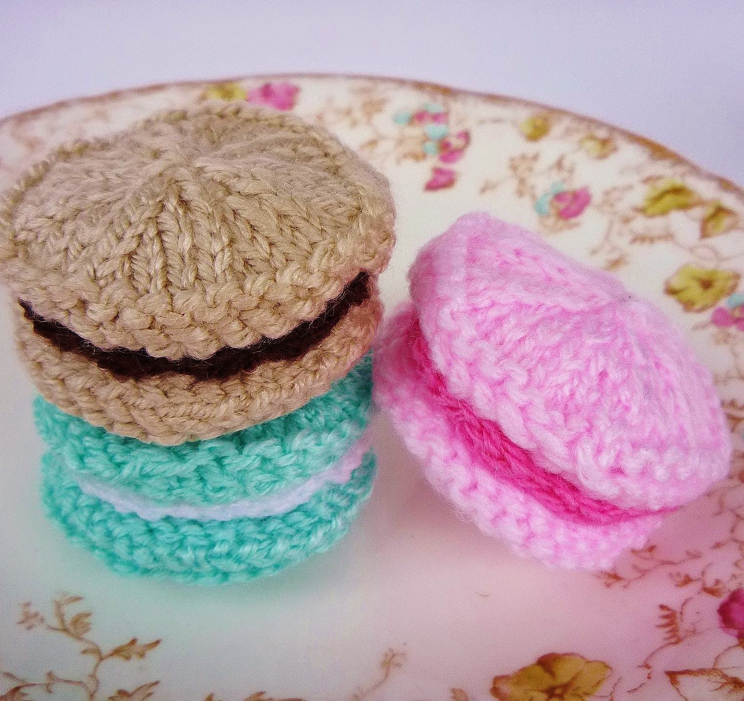 the Creations of Crazy Dazy: free macaron pattern