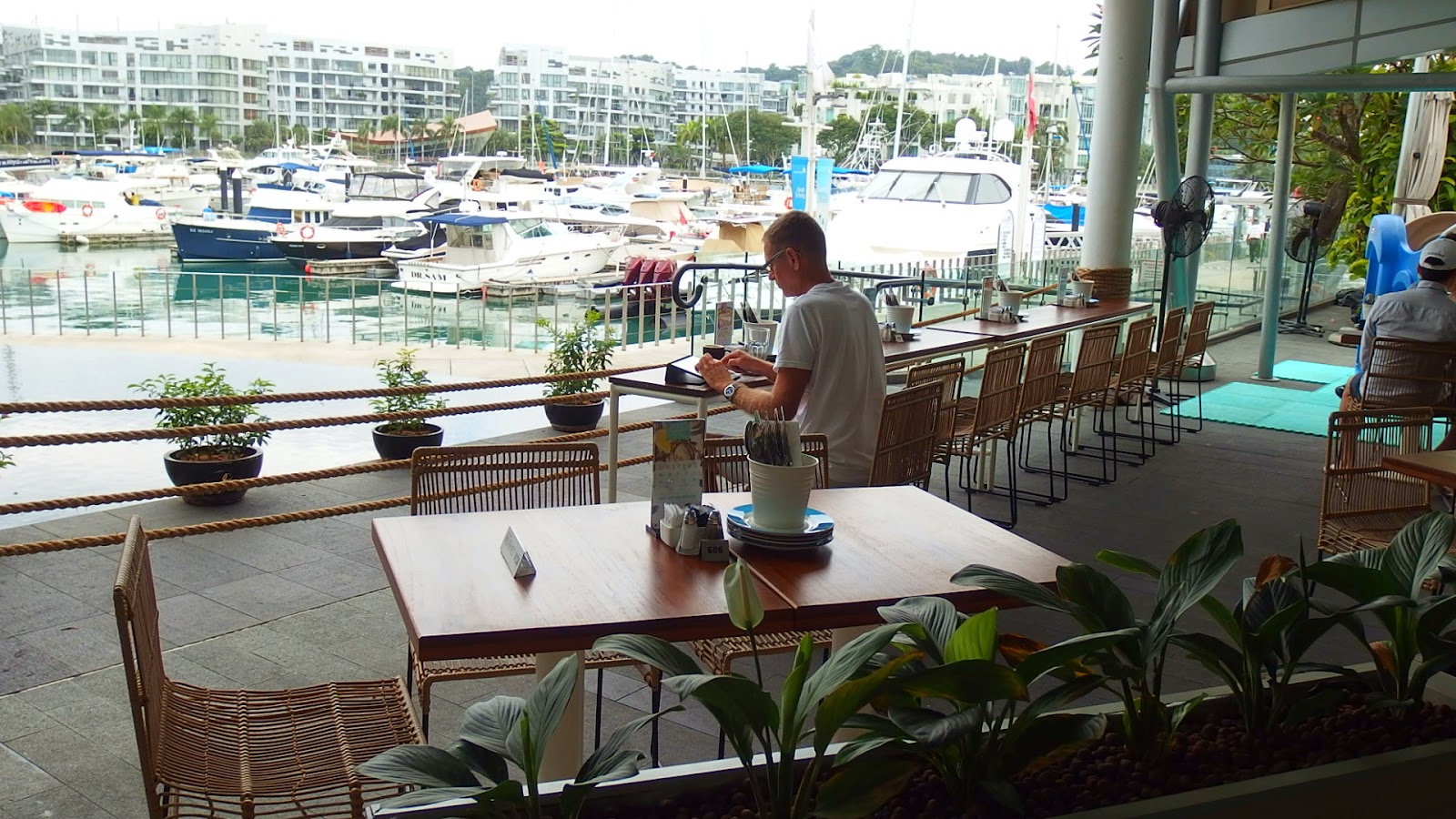 SuMMeR LoVes To Eat! Singapore Food Blog: Brunch at Prive Cafe (2 ...