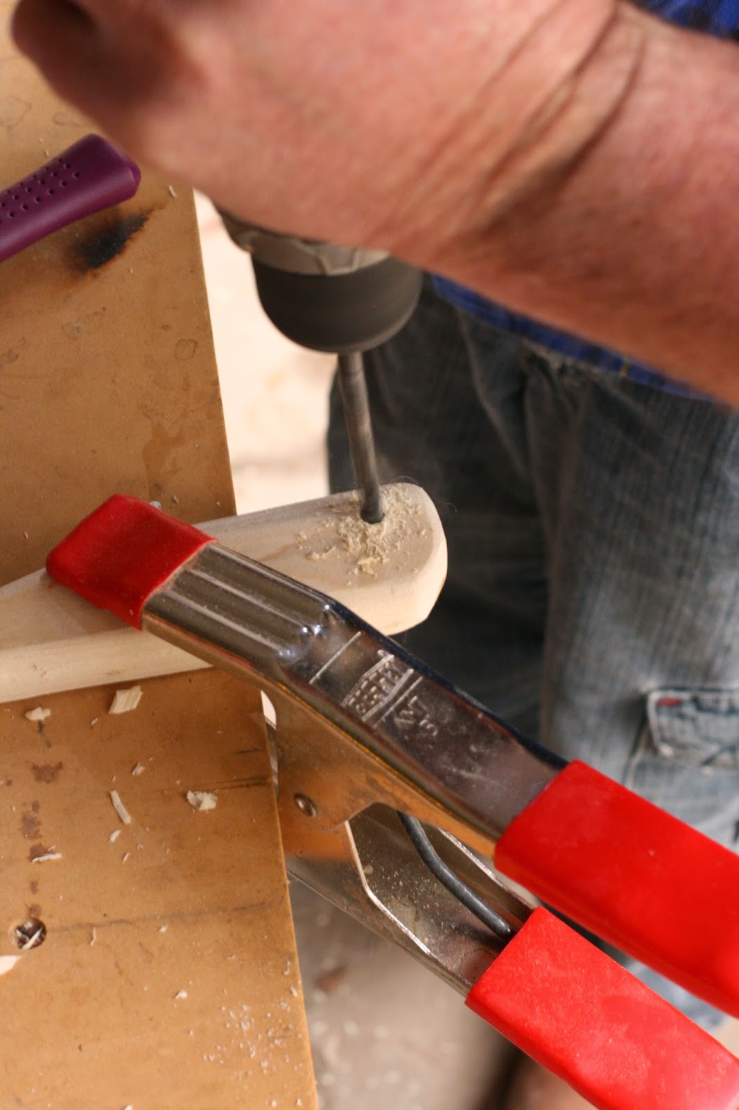 Beracá Valley Academy: {Handicrafts} :: Making Wooden Spoons