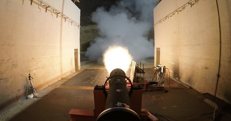 desarrollo defensa y tecnologia belica: Raytheon está un paso más cerca de la primera prueba de ...