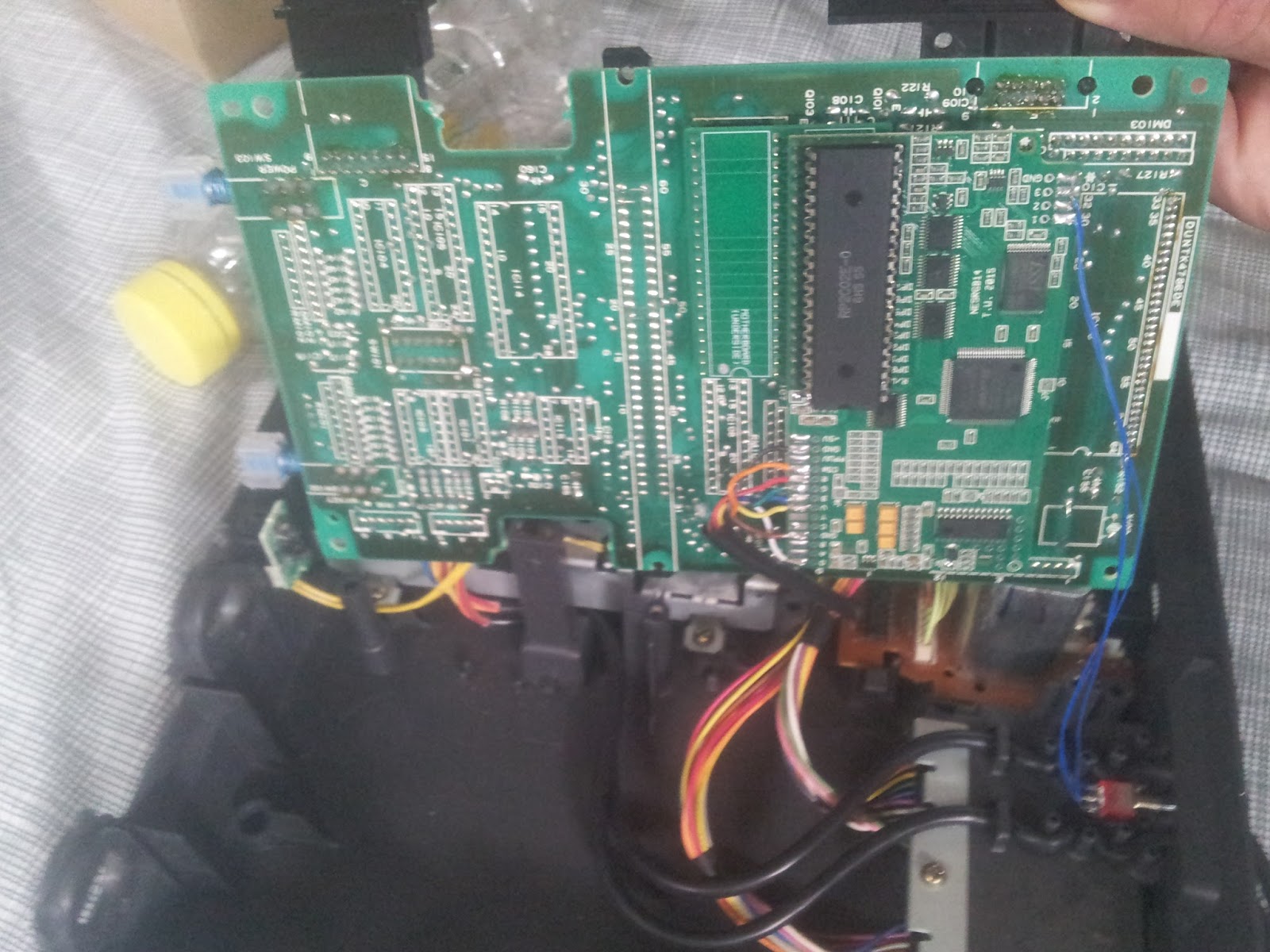 STA WSYNC: Famicom Sharp Twin RGB et autres mods