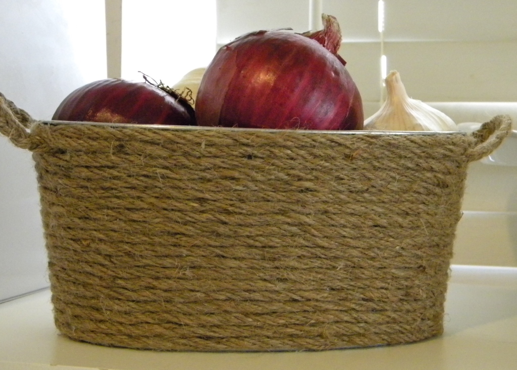 homework: Etceteras: twine rope bowl